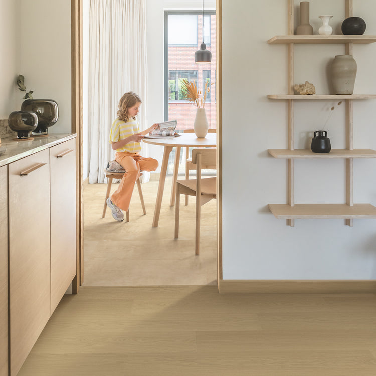 Quickstep Capture (Signature) Beige Varnished Oak - One Stop Flooring